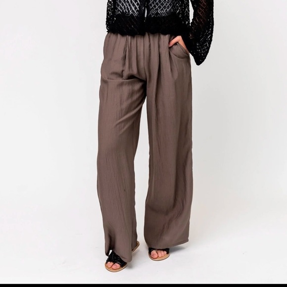 Allie Rose | Pants & Jumpsuits | Allie Rose Pull On Flattering Pants In ...
